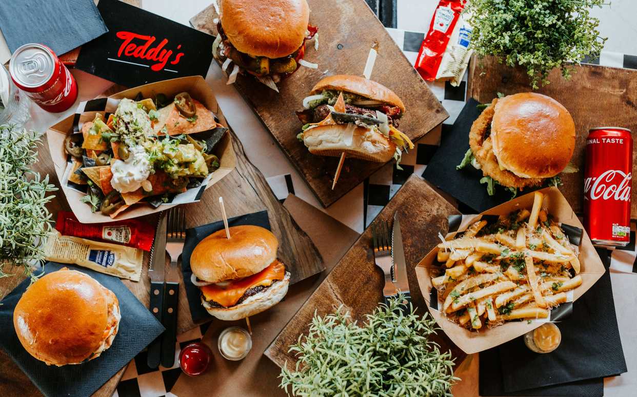 Teddy's Burger N' Bar | Bolt Food