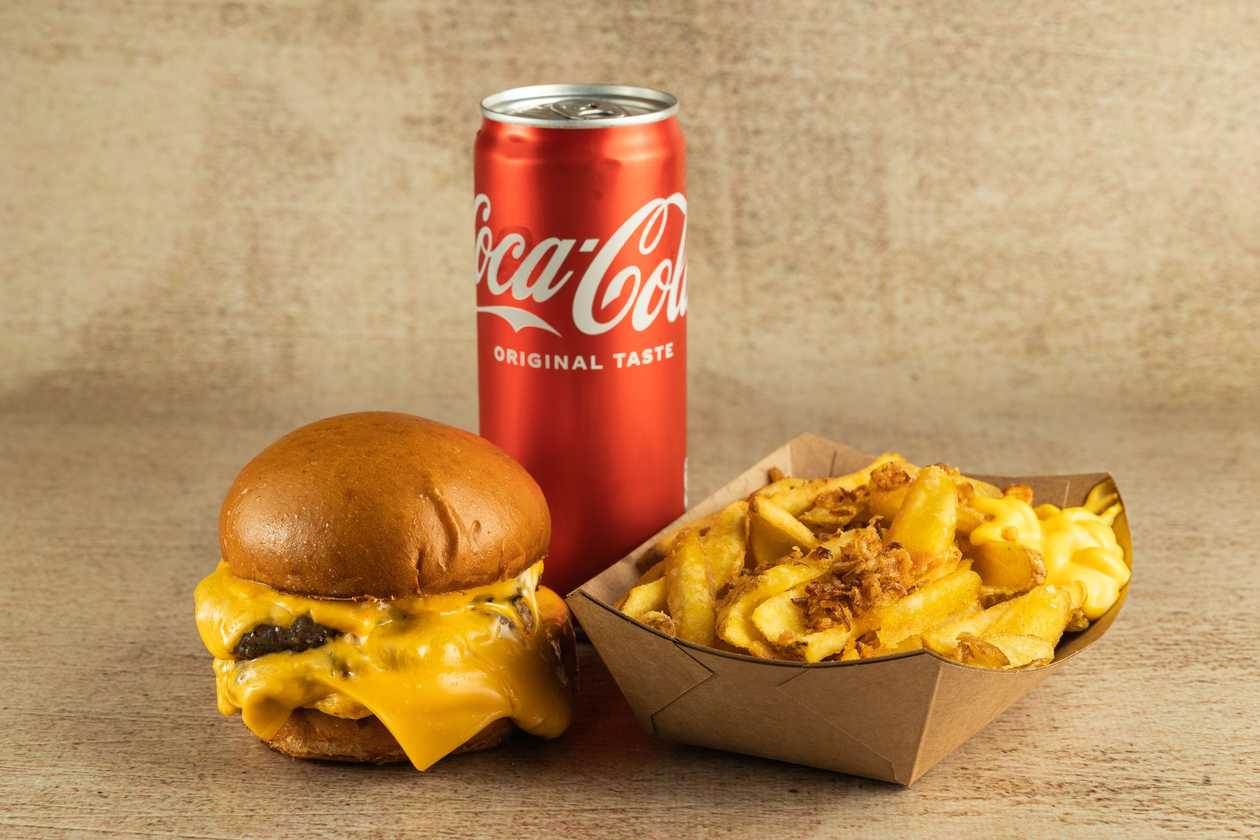 Dogs&Burgers Гуцала | Bolt