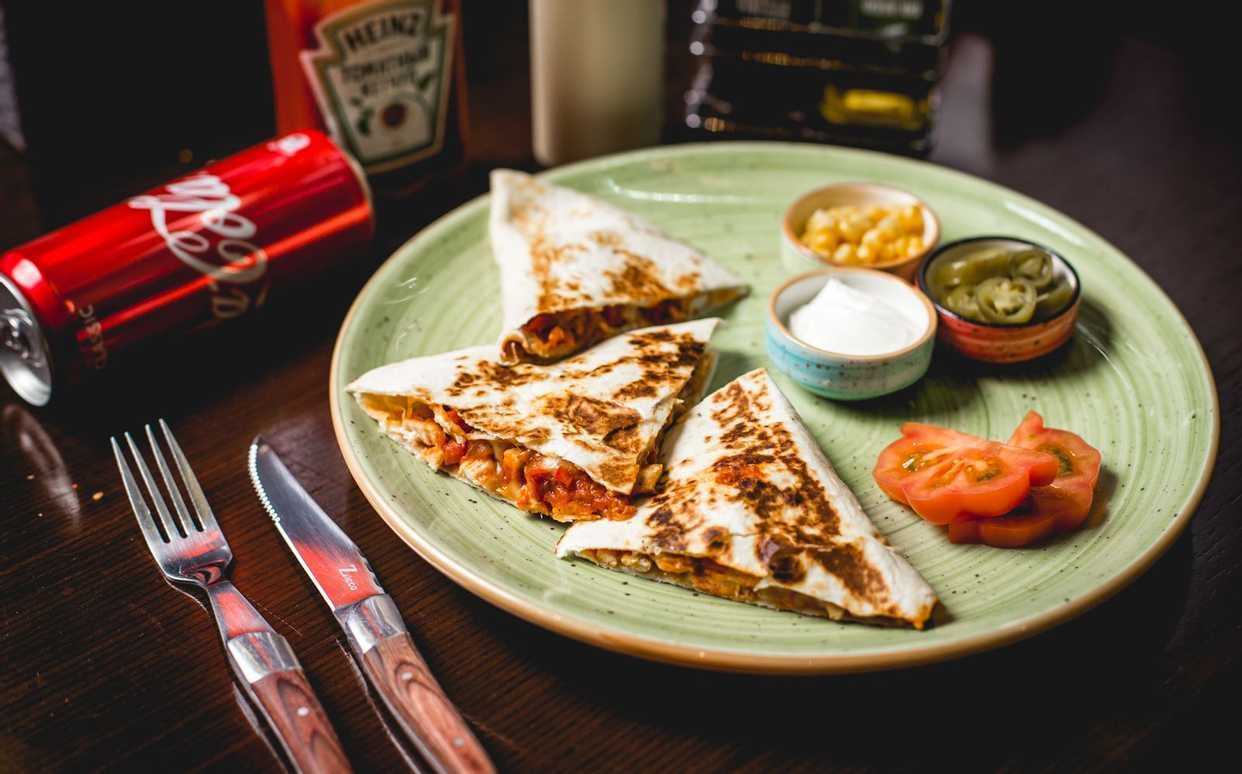 Meating Point Fəvvarələr Meydanı | Bolt Food