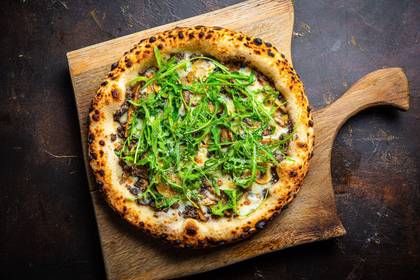 JAHU Pizza Lahepea | Bolt